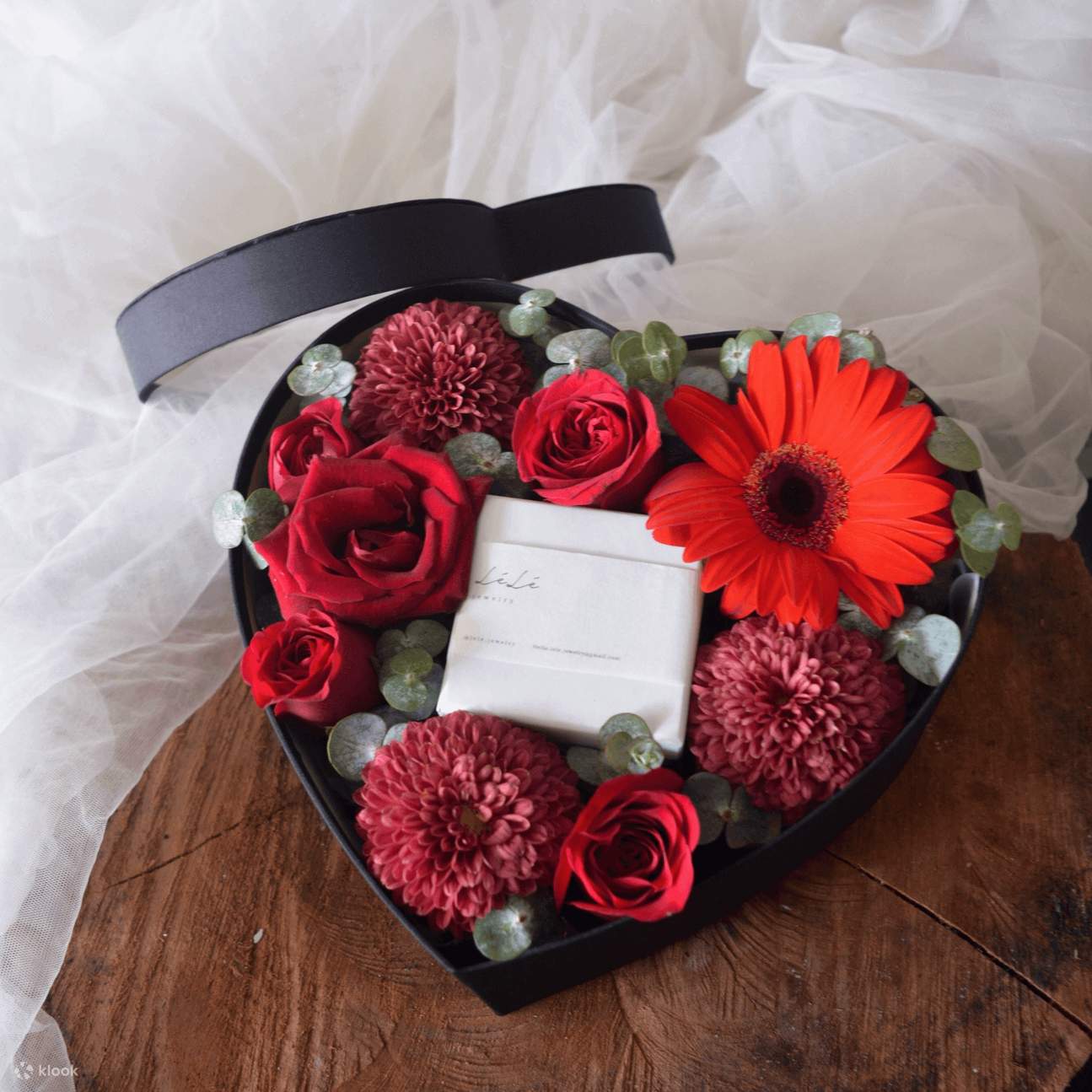 Flower Bouquet And Gift Box by After Rain Florist in Malaysia - Klook ...